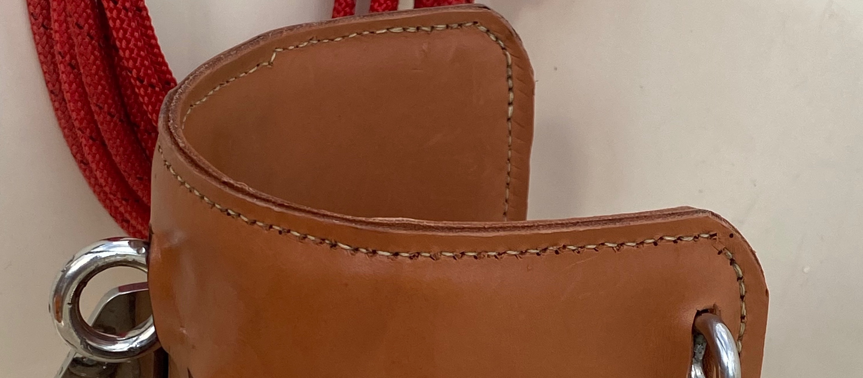 Leathering the gaff saddle – Meandering Molly